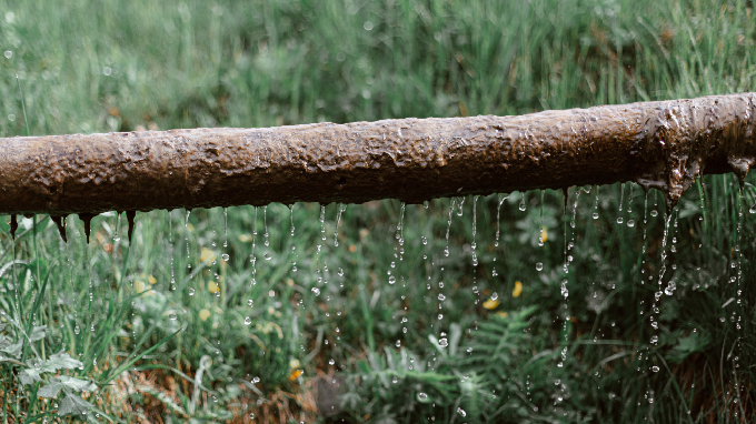 How to protect your home against dampness and seepage?