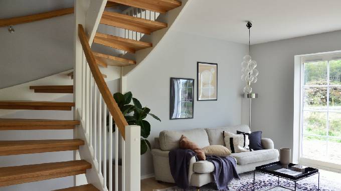 Staircase Vastu Guidelines: Best Placement, Directions, Clockwise