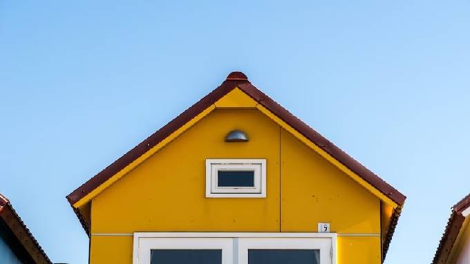 Gable Roofs: Definition, Types, Uses, Advantages & Disadvantages