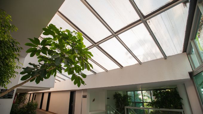 30+ Modern Glass Ceiling Designs: Ideas for Bedroom, Bathroom