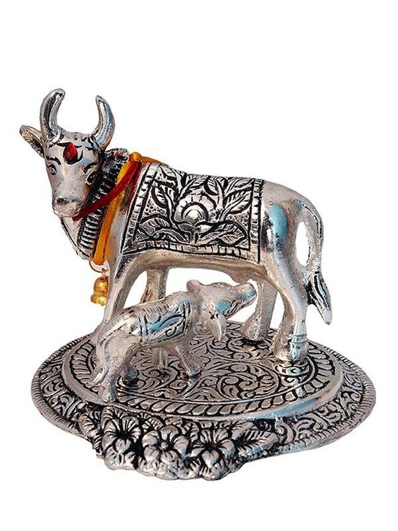 7 Cow and Calf Statues to Bring Prosperity in Home